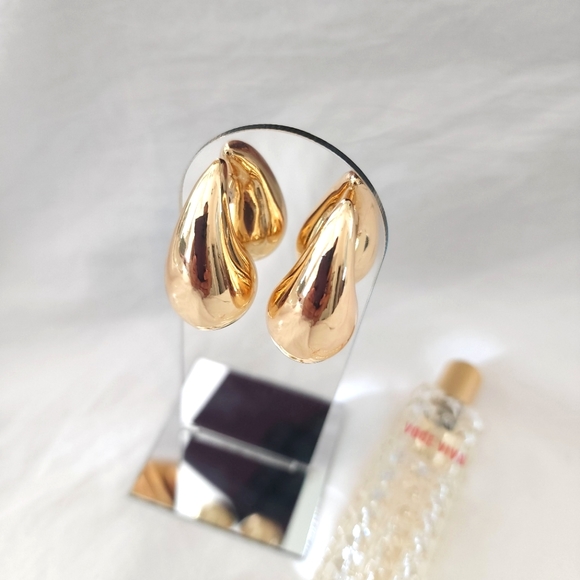 unbranded | Jewelry | Gold Plated Water Drop Stud Earings | Poshmark
